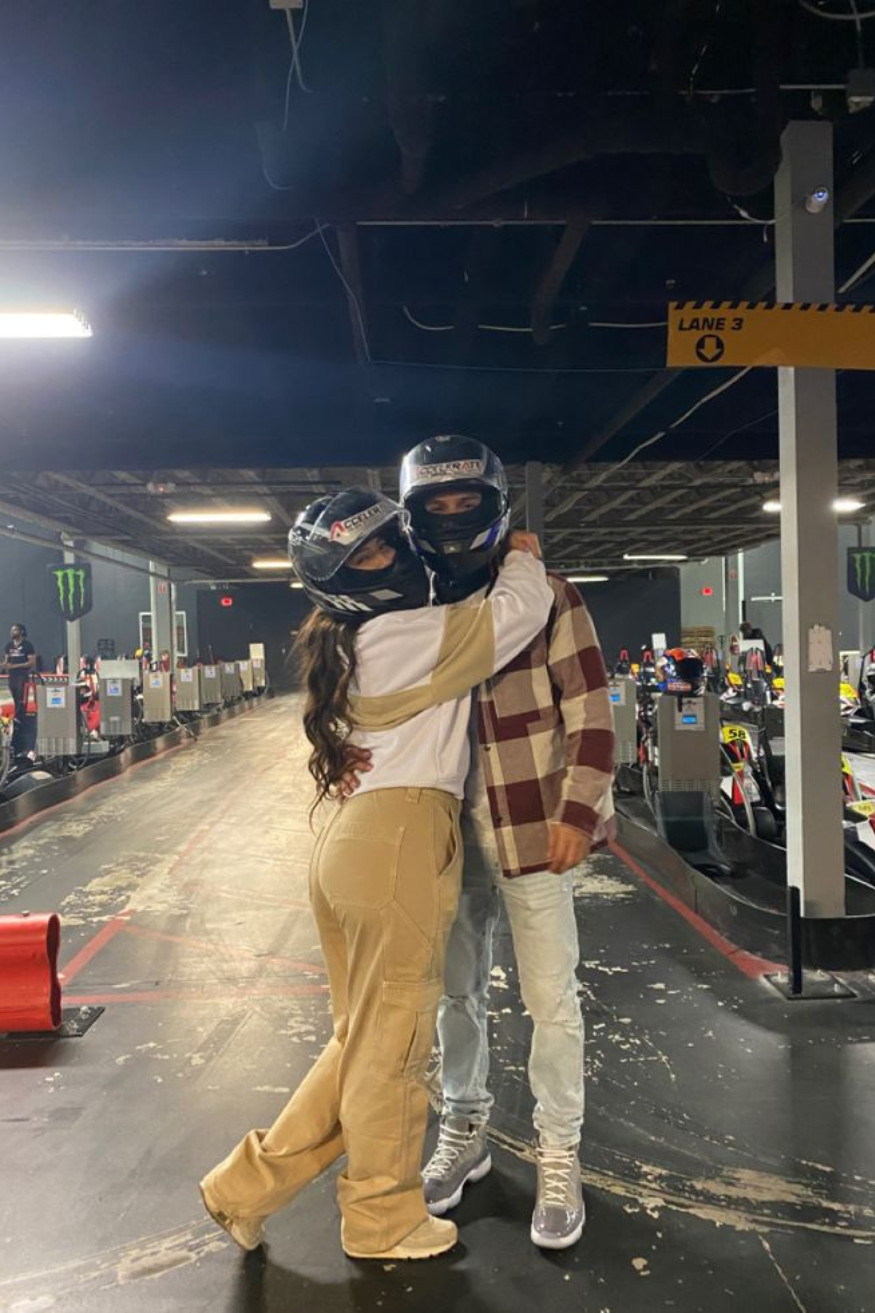 50 Unforgettably Adorable First Date Ideas For The Books!