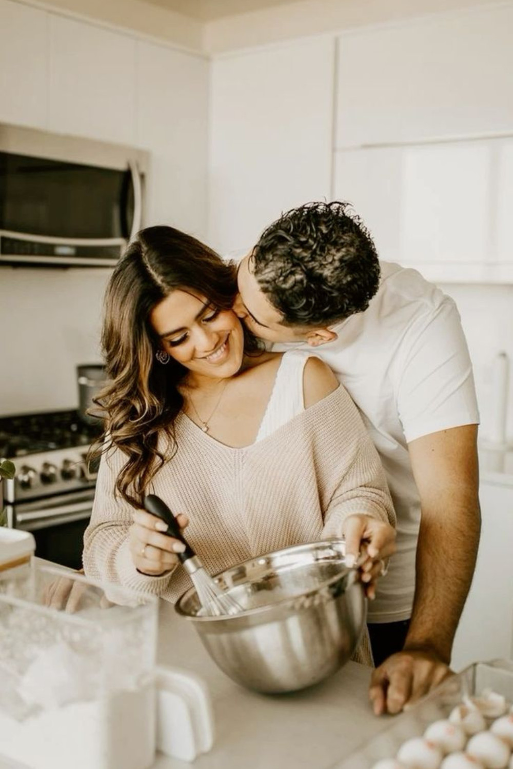 26 Gestures That Make Men Feel Loved & Slay His Heart - Cupid and Cuddles