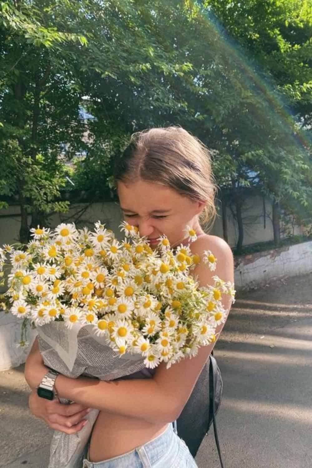 How to Make Him Jealous (Without Looking Like You’re Trying) - Cupid ...