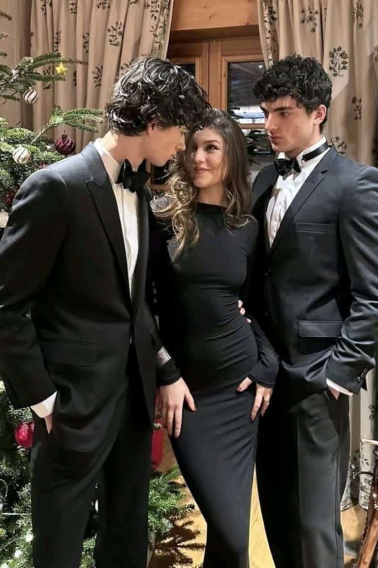 How to Make Him Jealous (Without Looking Like You’re Trying) - Cupid ...